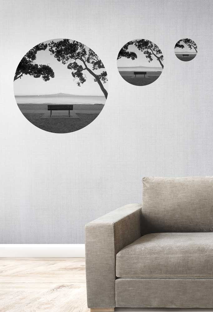 Art Spots- Black and White Images – The Garden Party